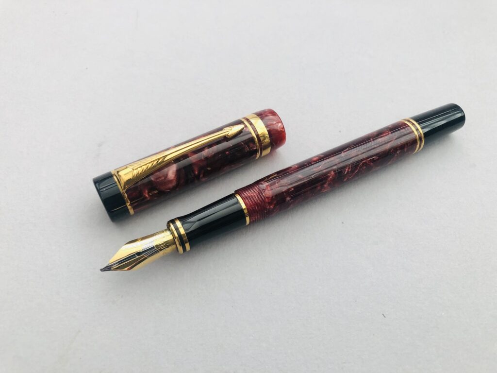 Parker Duofold International Burgundy Marble Fountain Pen | Oblique ...