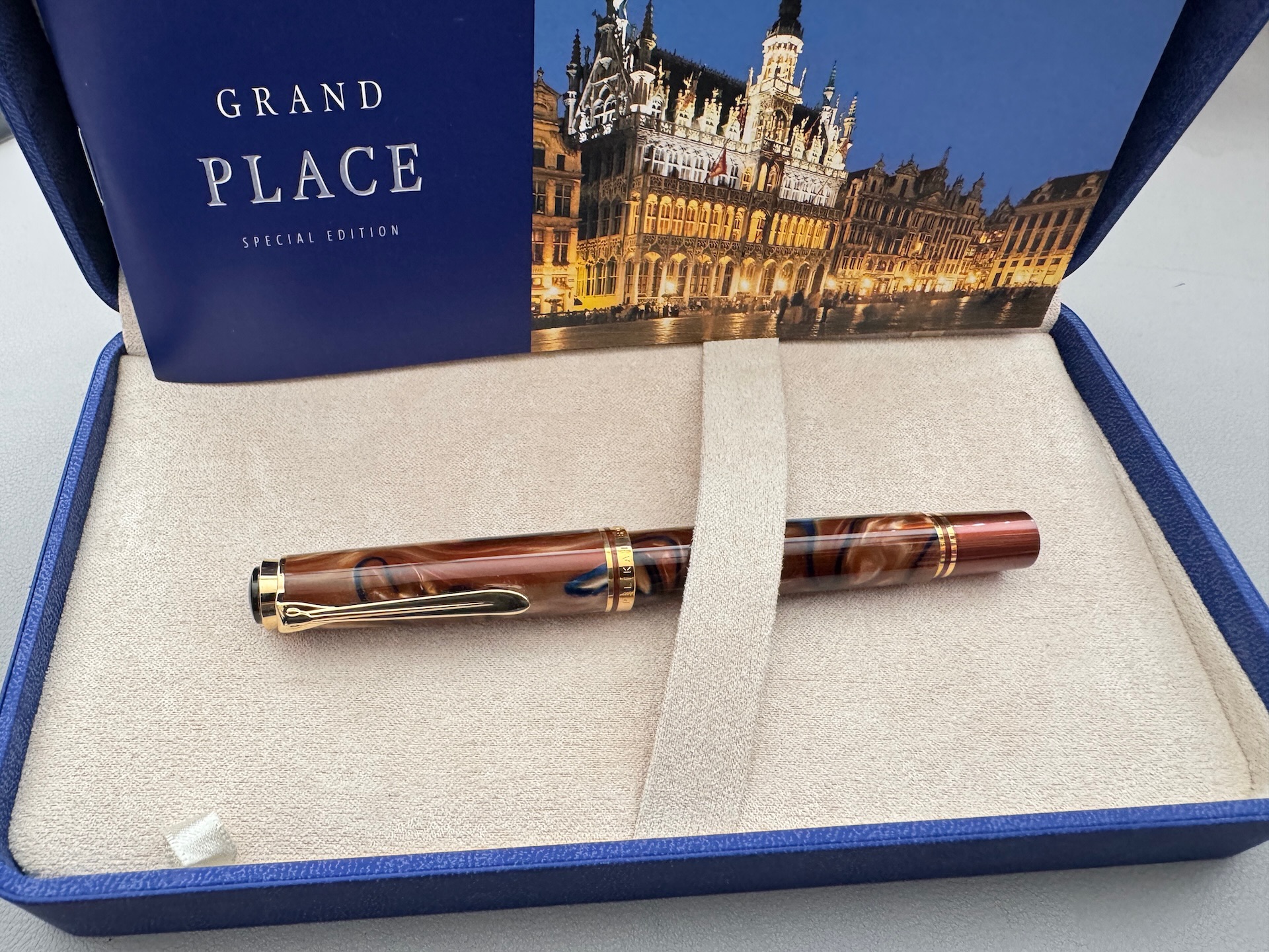 Pelikan M620 City Series Brussels Fountain Pen | Medium Nib - Vintage ...